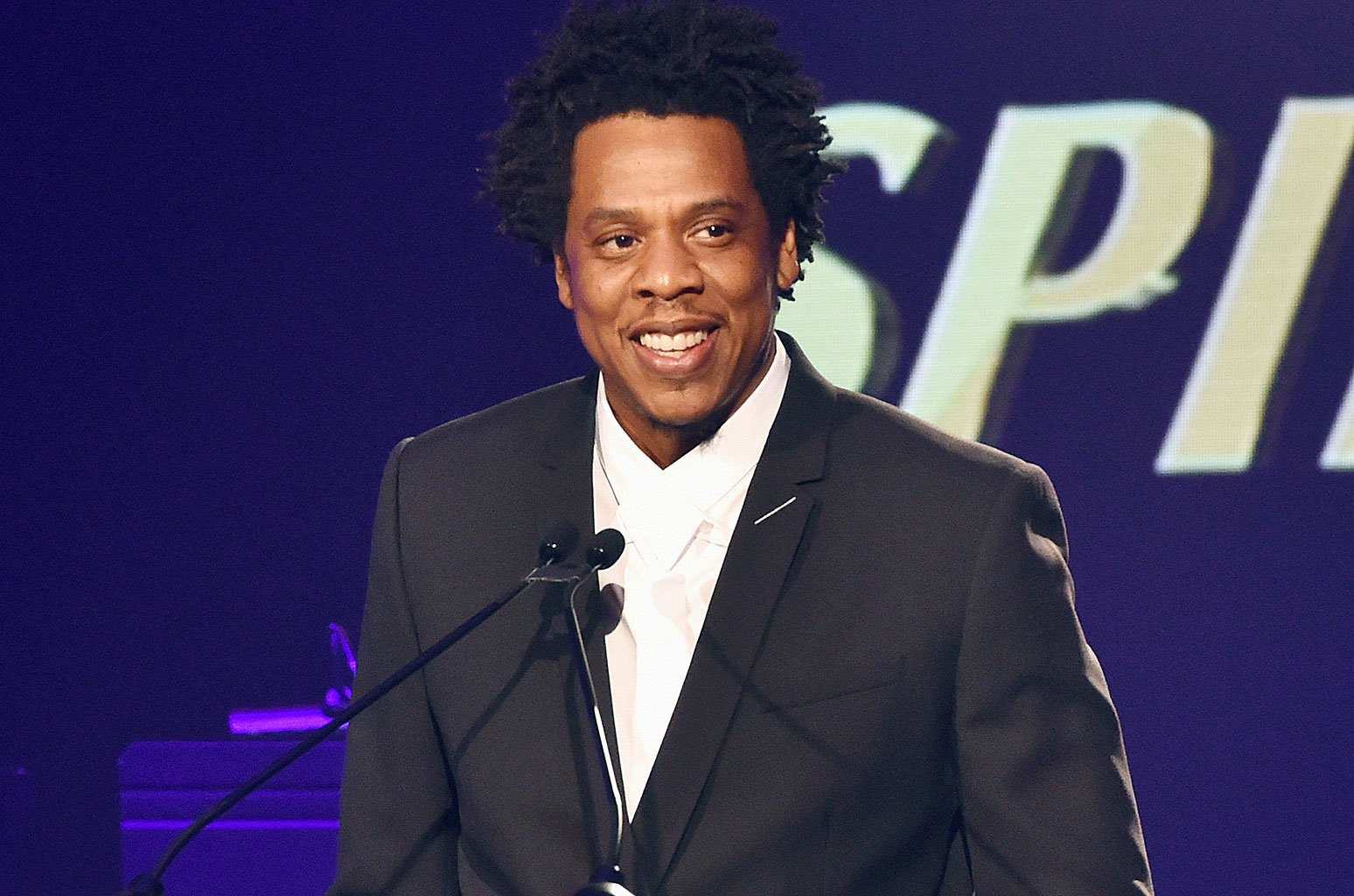 Em comemoração ao seu aniversário, Jay-Z libera toda sua discografia no ...