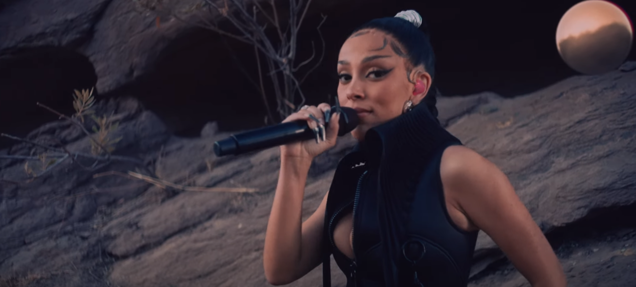 Doja Cat apresenta “Need To Know” em performance exclusiva para a VEVO ...